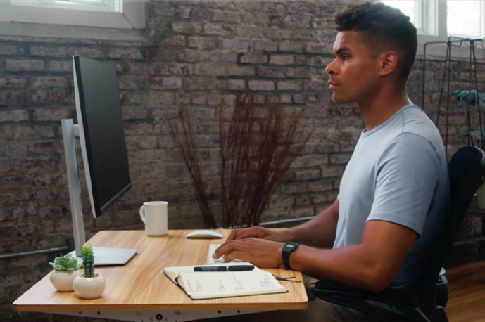 The Ultimate Guide to an Ergonomic Desk Setup | Relieve Neck Pain ...